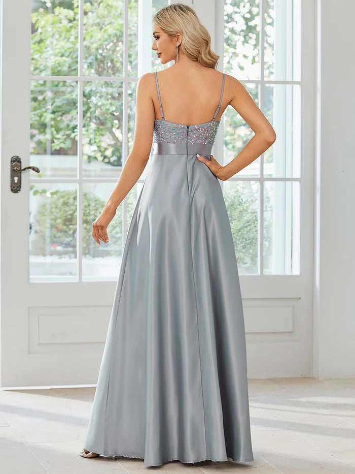Silber Graues Abendkleid Mit Pailletten Oberteil And Satinrock